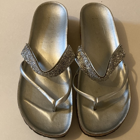 Italian Shoemakers | Shoes | Italian Shoemakers Silver Beaded Comfort ...